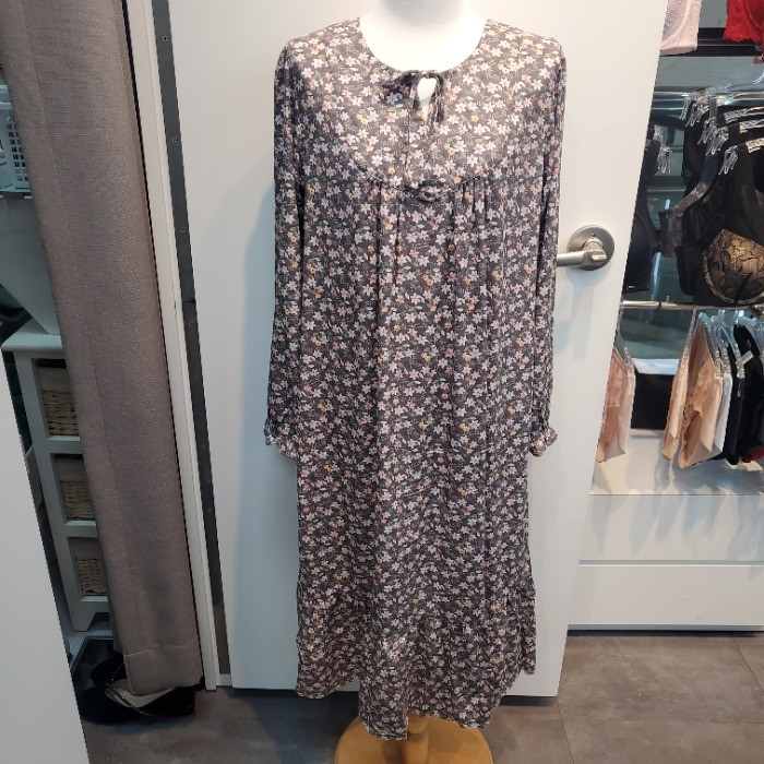 비비안 DP03 원피스 GW8767A